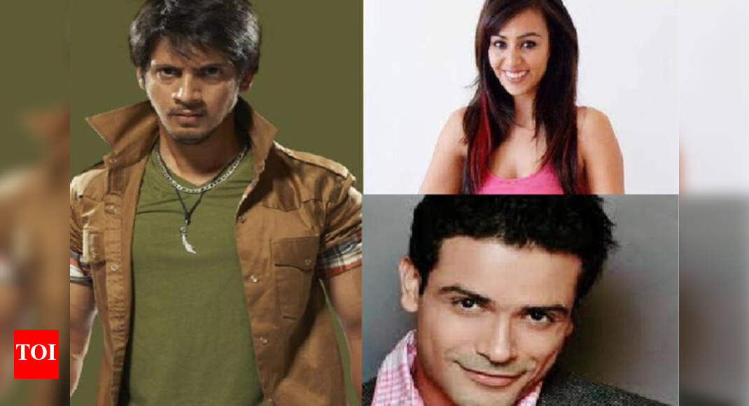 Ayaz Ahmed, Nitin Sahrawat & Kiran Thapar bag 'Ishq Kills' - Times of India