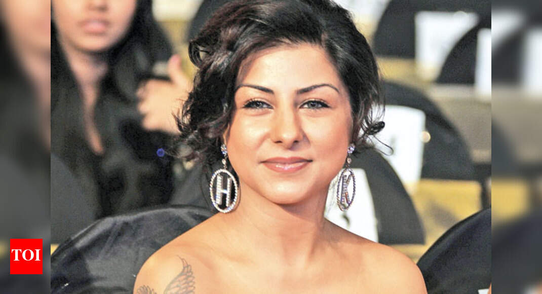 Hard Kaur uses cuss words, show stopped midway | Hindi Movie News ...