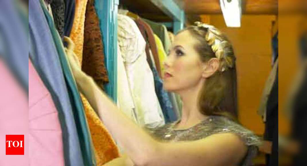 Is your wardrobe a feel-good zone? - Times of India