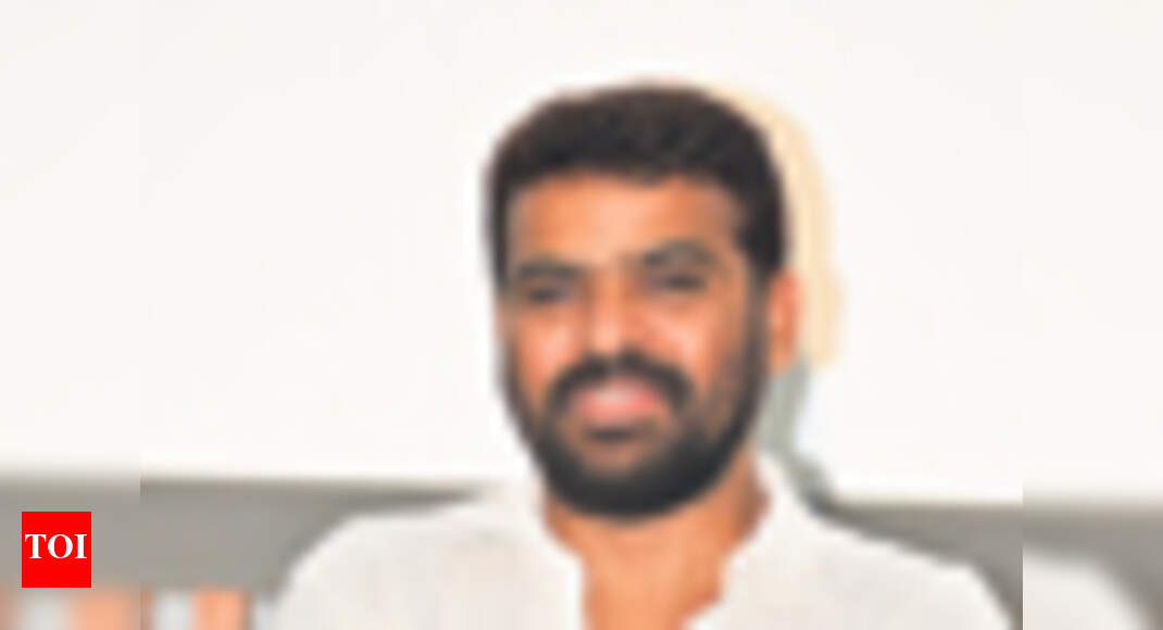 Ameer meets his match | Hindi Movie News - Times of India