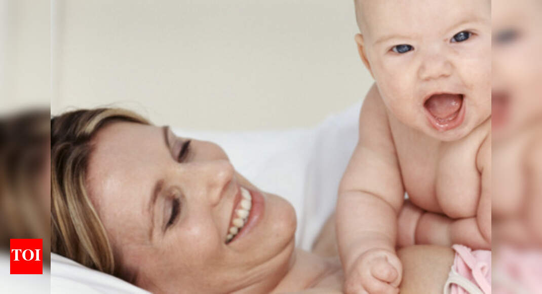 Couples open to capturing childbirth on camera - Times of India