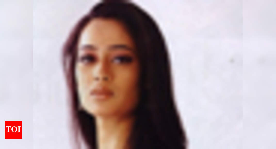 Two men in Shweta's life - Times of India