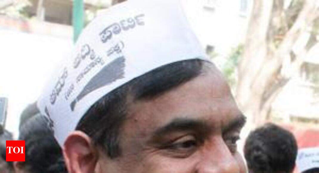 V Balakrishnan Ex Infosys Cfo Balakrishnan Scribe Ashish Khetan In