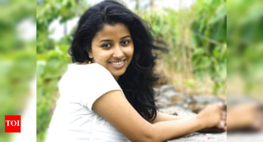 Aanandi records an item number | Marathi Movie News - Times of India