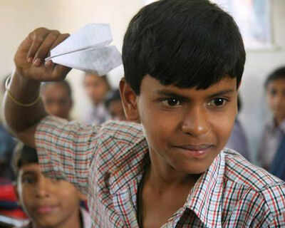 Hansraj to recreate Circuit's magic in Rakhandar | Marathi Movie News ...