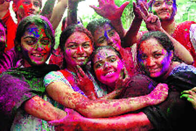 Celebrate Holi the eco-friendly way - Times of India