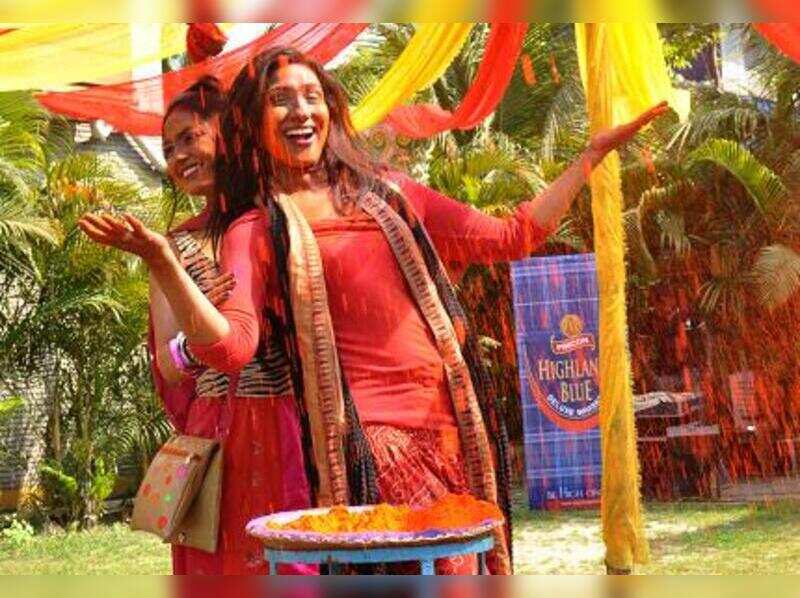 In pics: Tolly celebrates Holi in style | Bengali Movie News - Times of ...