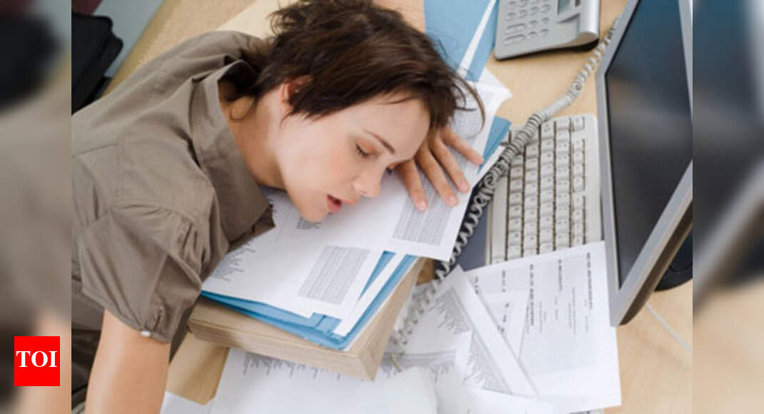 Dealing with Computer Stress Syndrome at work - Times of India