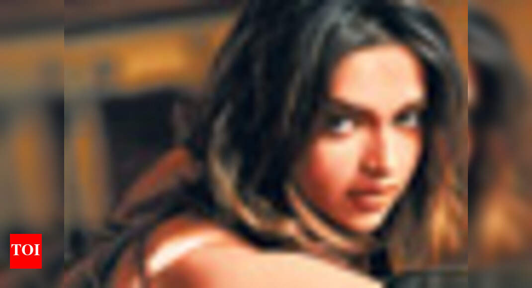 'RK' breathes down Deepika's neck! | Hindi Movie News - Times of India