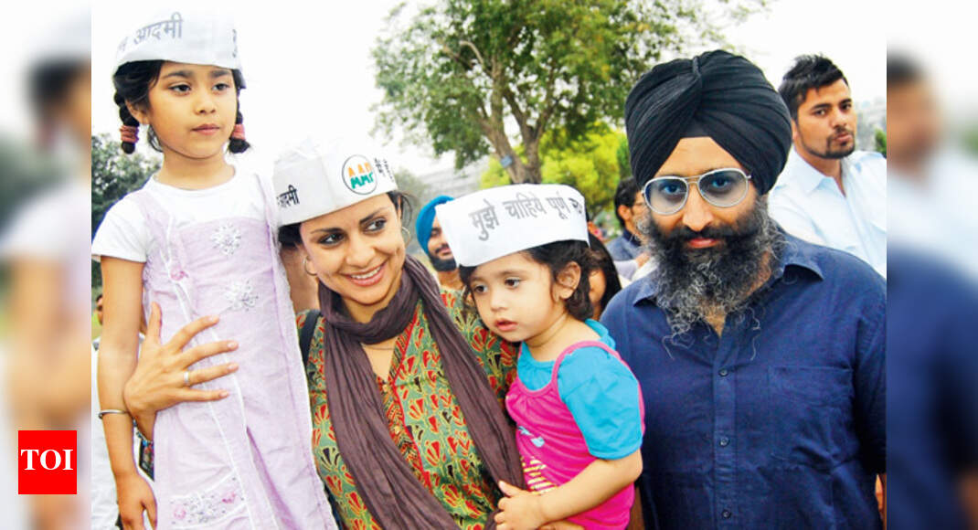 Stars sound the last bugle | Punjabi Movie News - Times of India