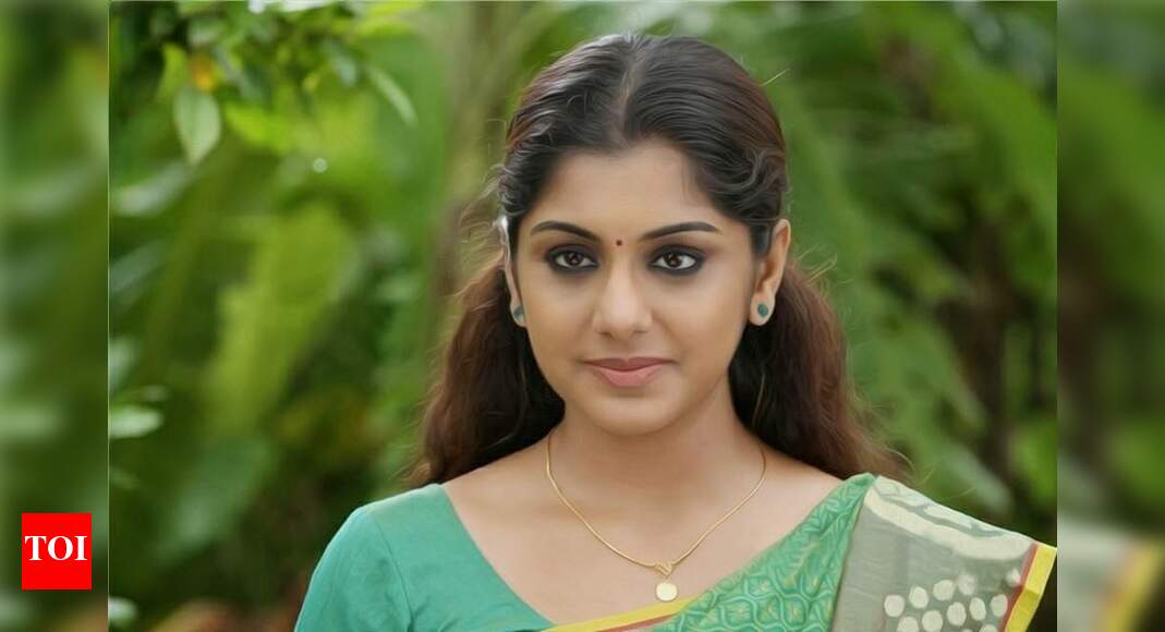 Meera Nanda Movies: Meera Nanda has 1 million fans on Facebook - Times ...