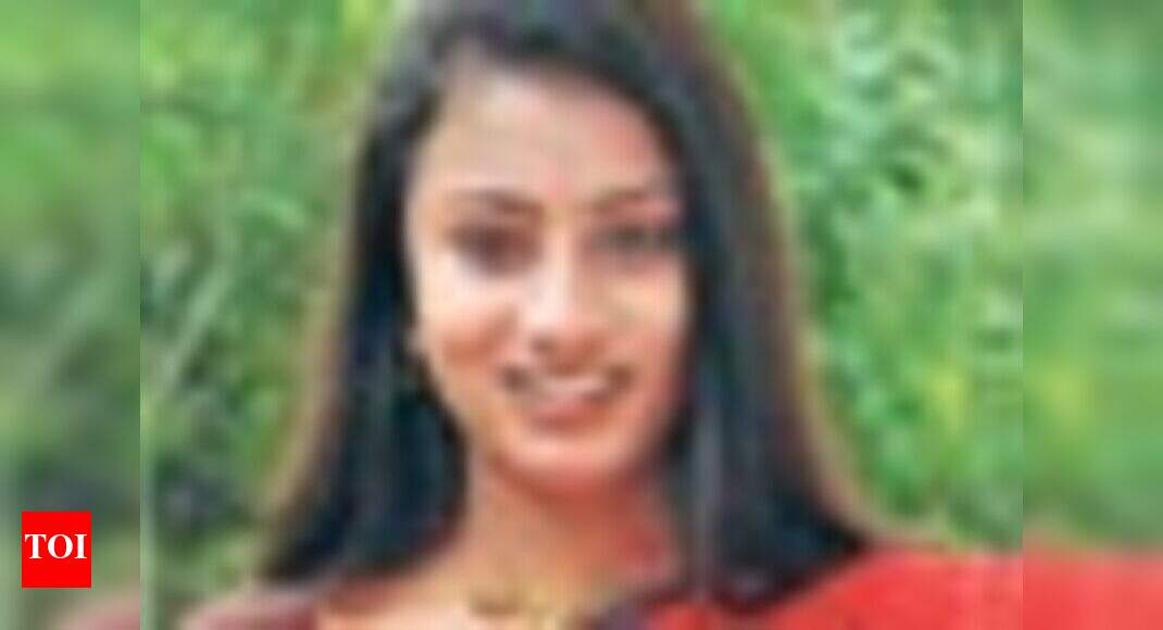 Hasini takes her first step | Hindi Movie News - Times of India