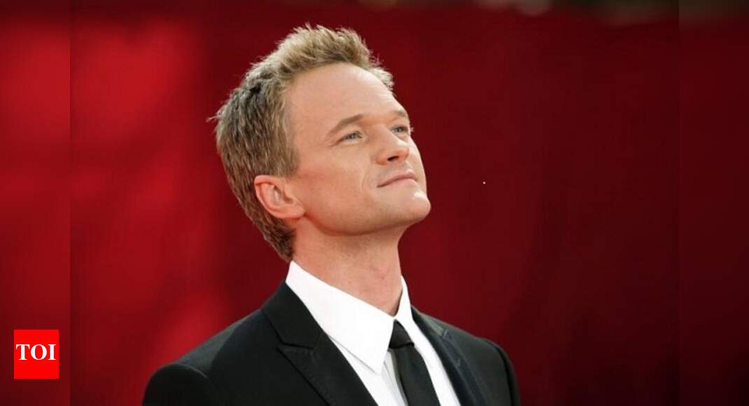 Neil Patrick Harris yells at fan mid-performance - Times of India