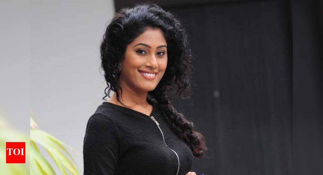 Shraddha Musale: Ahmedabad's Shraddha Musale urges people to vote ...