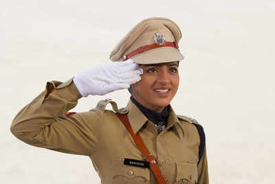 IPS oath drives Deepika to the voting booth! - Times of India