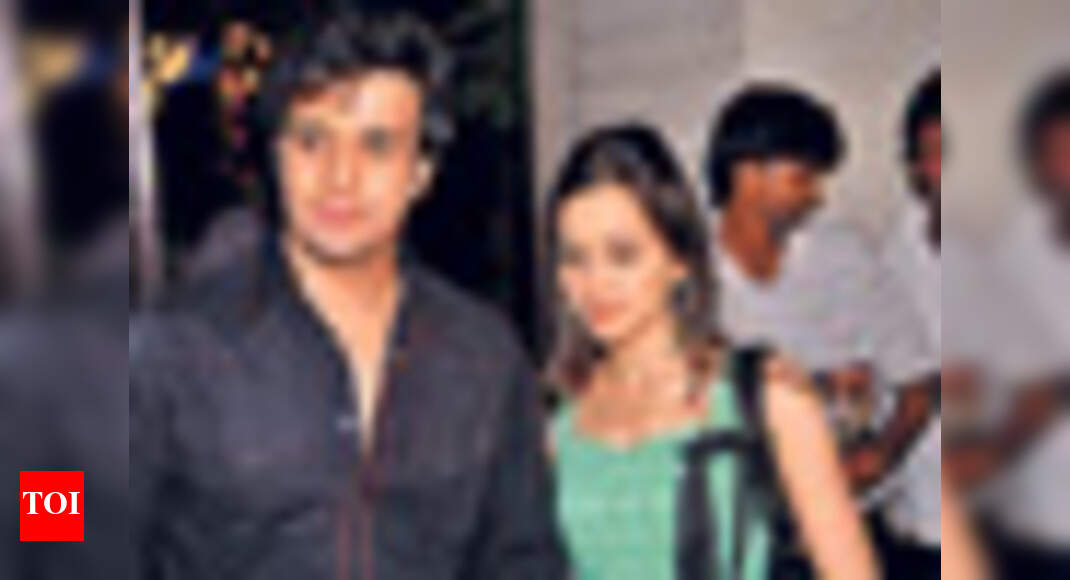 Divine ‘electronic’ intervention | Events Movie News - Times of India