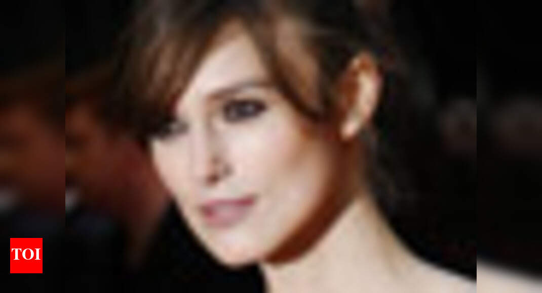 Fan leaves Keira 'shocked' | English Movie News - Times of India