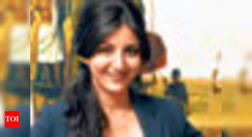 Soha gets serious | Hindi Movie News - Times of India