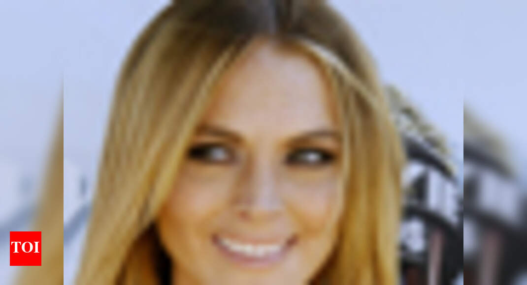 Now, Lindsay tells Palin to 'suck it' | English Movie News - The Times ...