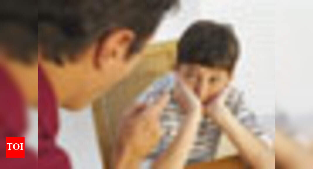 Overbearing parents raise obsessive kids - Times of India