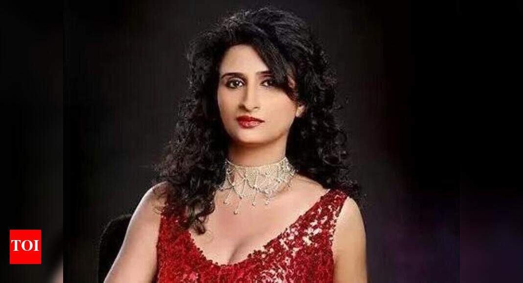 Prosenjit's sister set for stage debut | Bengali Movie News - Times of ...