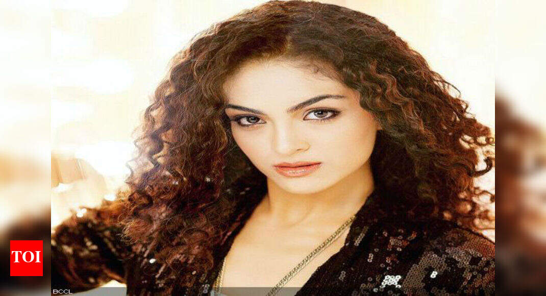 Dancer: It's coffee date for dancer-actor Rukmini with her husband ...