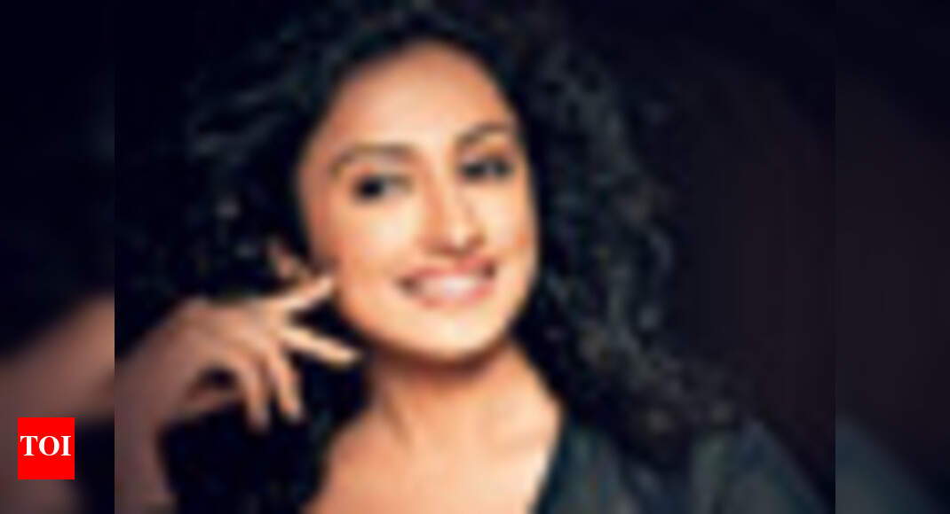 Divya’s Hollywood debut | Hindi Movie News - Times of India