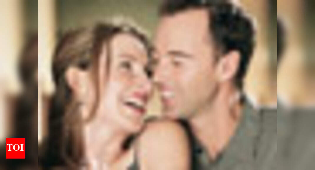 Here's how to be a woman magnet - Times of India