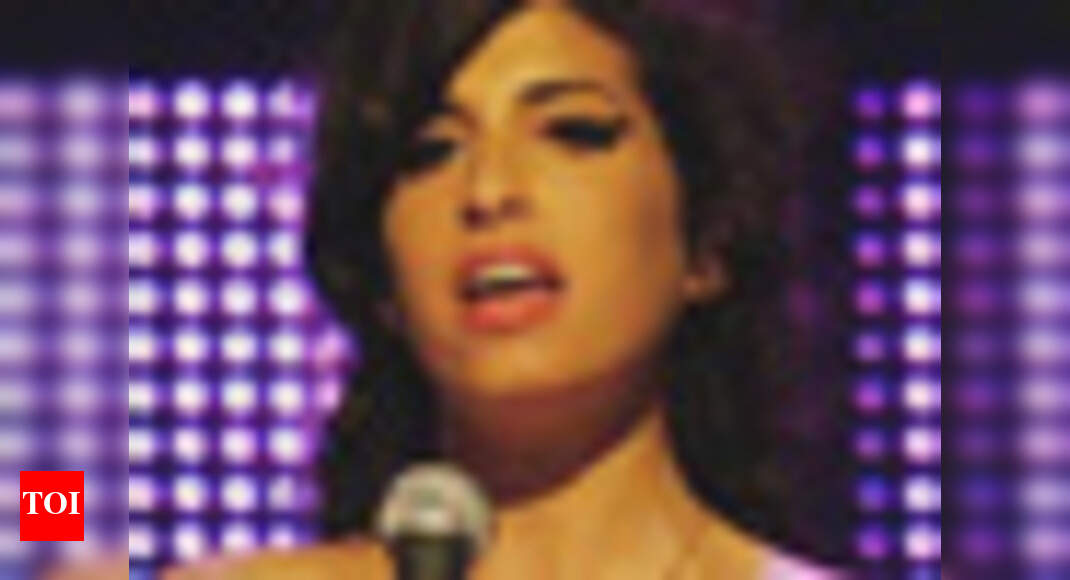 Amy hits woman, may face arrest | English Movie News - Times of India