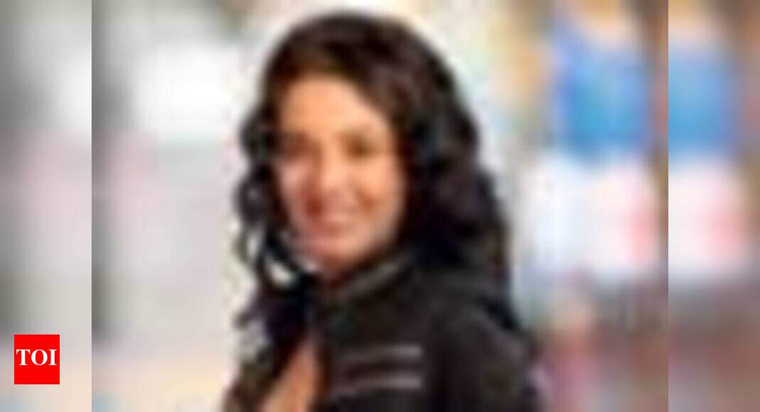 Amrita to be Husain’s guest | Hindi Movie News - Times of India