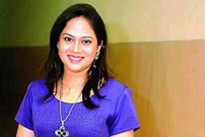 Bela Shende sings for IPL | Marathi Movie News - Times of India