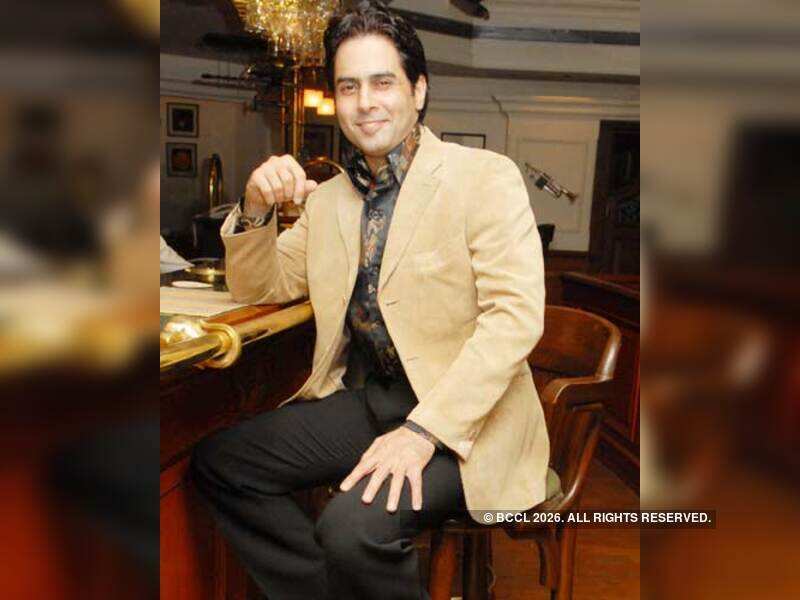 Aman Verma looks confidebtly in the camera - Photogallery