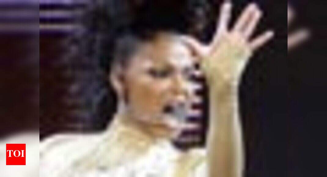 Janet Jackson scraps 'comeback' gig | English Movie News - Times of India