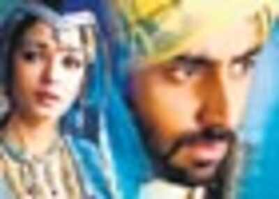 Double take | Hindi Movie News - Times of India