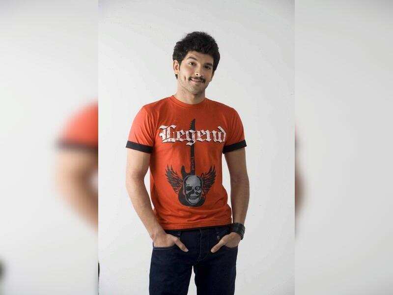 Diganth signs his second Bollywood film | Kannada Movie News - Times of ...