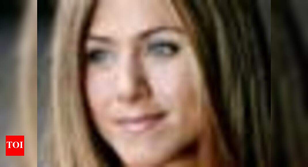 Mayer wooing Jennifer with soppy texts | English Movie News - Times of ...