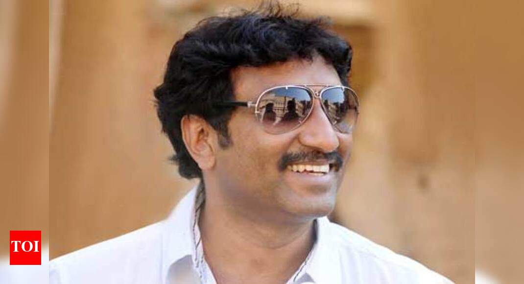 Sreenu gets tensed during comic scenes | Telugu Movie News - Times of India