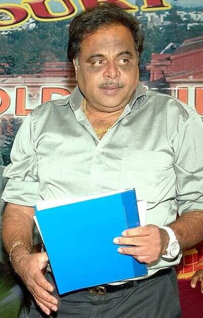 Ambareesh is the new president | Kannada Movie News - Times of India
