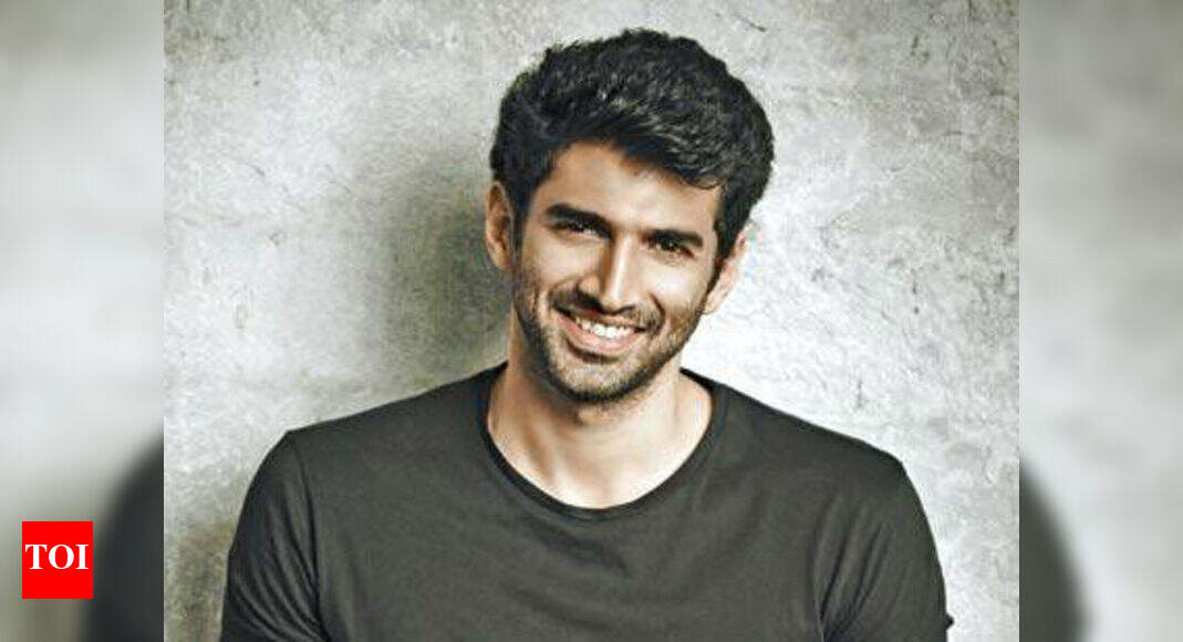 Bigg Boss fame Asif Azim bears the brunt of Aditya Roy Kapur's stardom ...