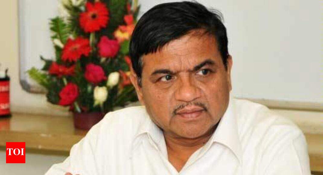 'Obscene pics' lead to rape, says R R Patil, then denies remark ...