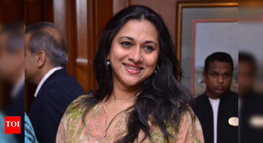 Ila and Anna have a good time at ITC Windsor, Bangalore | Events Movie ...