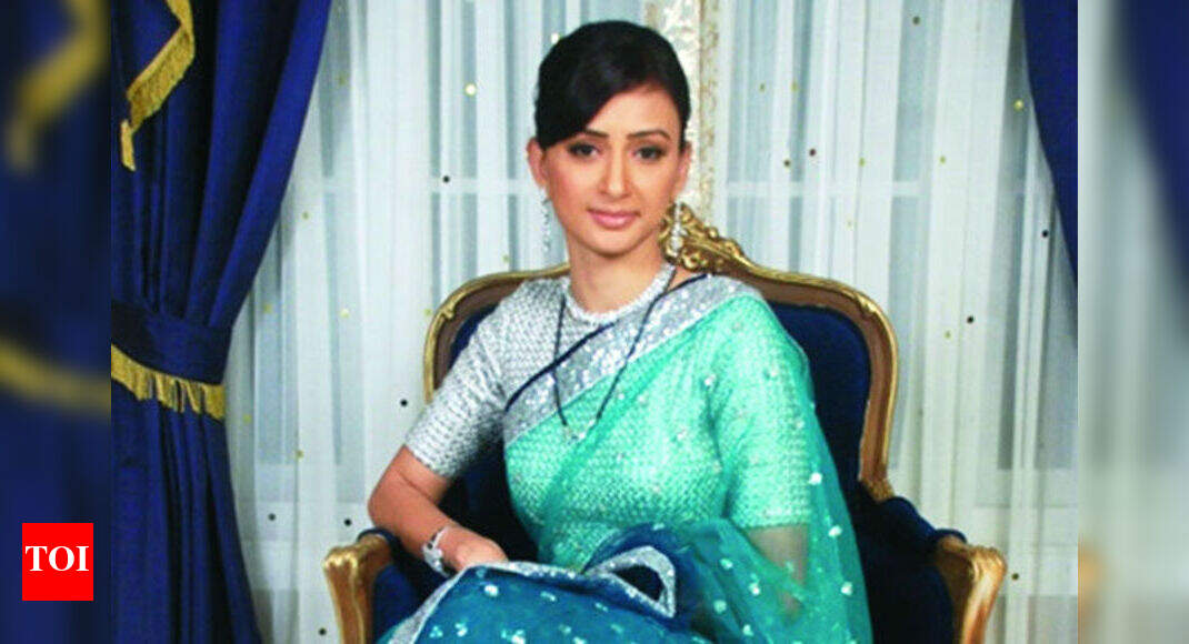 Gauri Pradhan to be back on TV - Times of India