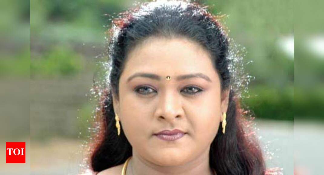 Shakeela to direct a bi-lingual | Telugu Movie News - Times of India