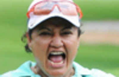 Smriti Mehra takes sole lead after day two | Golf News - Times of India