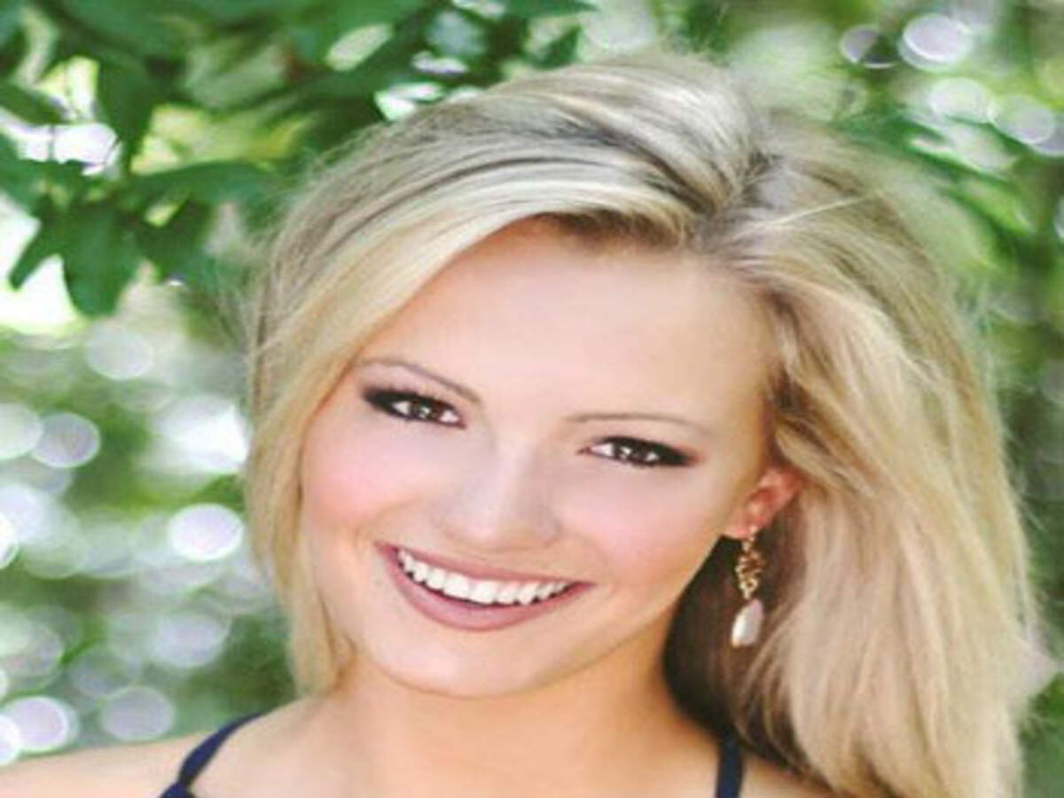 Elizabeth Fechtel crowned Miss Florida 2014