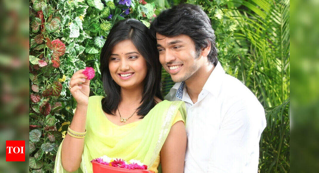 Prajakta and Lalit consummate their marriage onscreen - Times of India