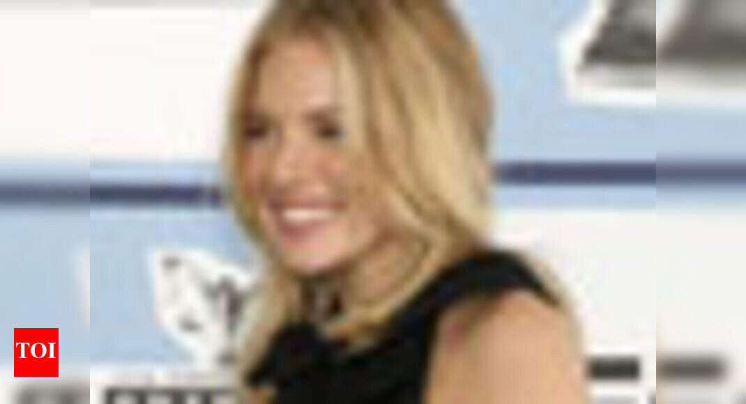 Sienna looks for film with beau | English Movie News - Times of India