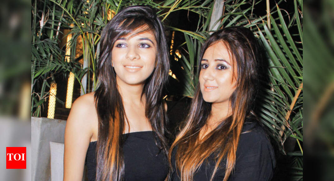 Pakistani singer Farhan Saeed performs at Sufi night hosted by The ...