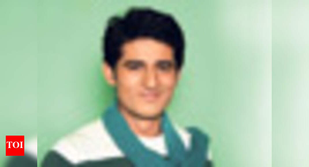 Hiten steps out of Ekta’s camp! - Times of India