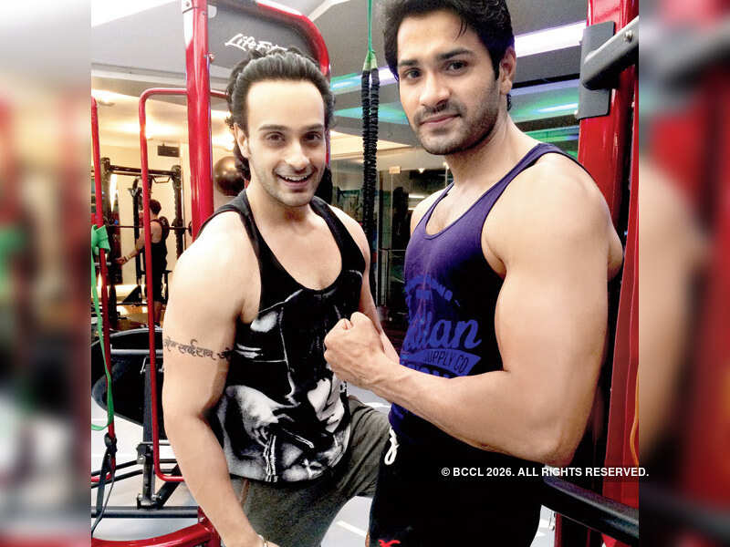 MRUNAL JAIN-ANGAD HASIJA Mrunal and Angad have been fitness buddies for ...